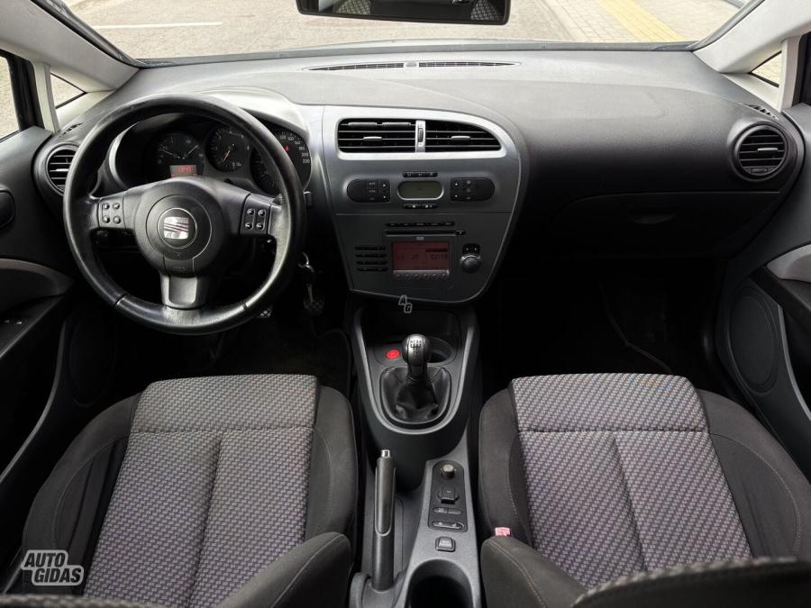 SEAT Leon 2008 in Kaunas, with an engine capacity of 1.90 L and mileage of 210 thousand km for 1950 €, photo 8 on AUTOMOTO.COM.LV