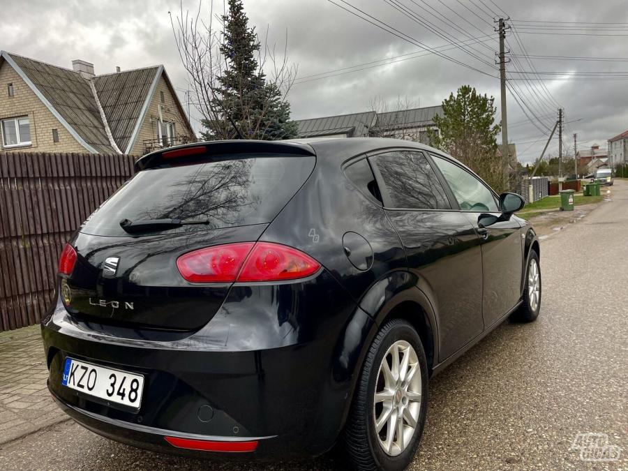 SEAT Leon 2010 in Kaunas, with an engine capacity of 1.90 L and mileage of 295 thousand km for 2750 €, photo 28 on AUTOMOTO.COM.LV