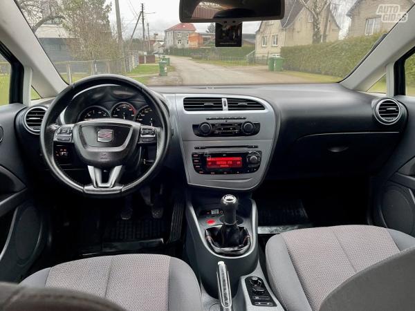 SEAT Leon 2010 Kauņa, ar dzinēja tilpumu 1.90 L un nobraukumu 295 tūkst. km par 2750 €, foto 5 vietnē AUTOMOTO.COM.LV