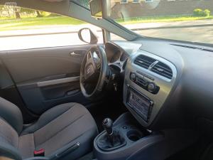 SEAT Leon 2010 in Panevezys, with an engine capacity of 1.60 L and mileage of 300 thousand km for 2250 €, photo 5 on AUTOMOTO.COM.LV