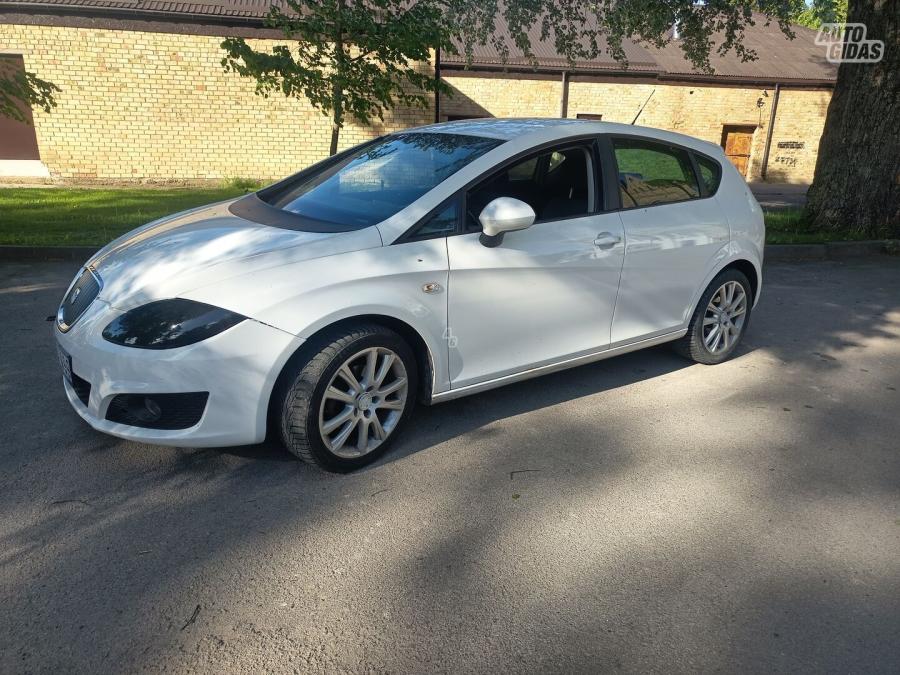 SEAT Leon 2010 in Panevezys, with an engine capacity of 1.60 L and mileage of 300 thousand km for 2250 €, photo 6 on AUTOMOTO.COM.LV