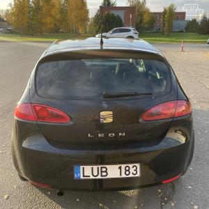 SEAT Leon 2010 in Siauliai, with an engine capacity of 1.90 L and mileage of 300 thousand km for 1499 €, photo 5 on AUTOMOTO.COM.LV