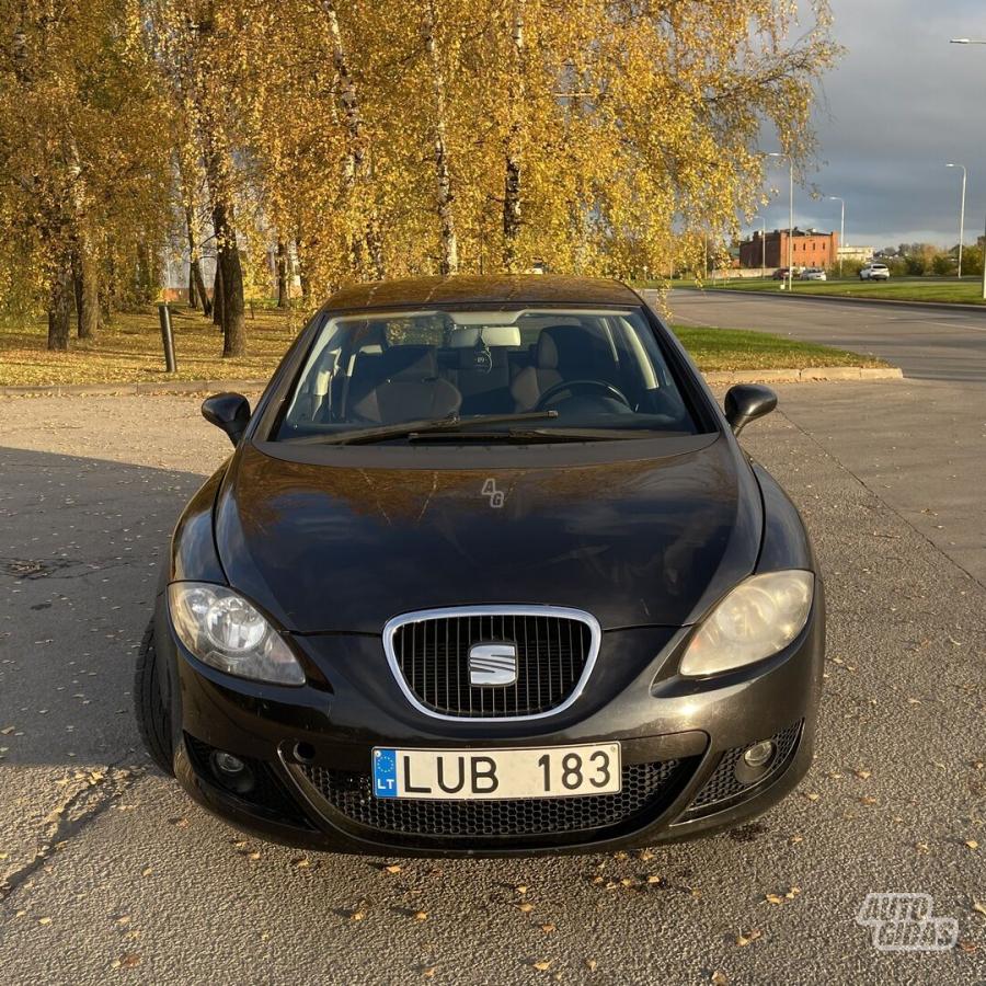 SEAT Leon 2010 in Siauliai, with an engine capacity of 1.90 L and mileage of 300 thousand km for 1499 €, photo 9 on AUTOMOTO.COM.LV
