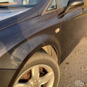 SEAT Leon 2010 in Siauliai, with an engine capacity of 1.90 L and mileage of 300 thousand km for 1499 €, photo 12 on AUTOMOTO.COM.LV