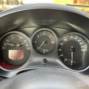 SEAT Leon 2010 in Siauliai, with an engine capacity of 1.90 L and mileage of 300 thousand km for 1499 €, photo 19 on AUTOMOTO.COM.LV