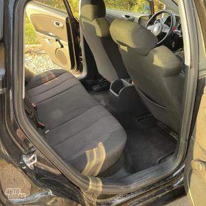 SEAT Leon 2010 in Siauliai, with an engine capacity of 1.90 L and mileage of 300 thousand km for 1499 €, photo 21 on AUTOMOTO.COM.LV