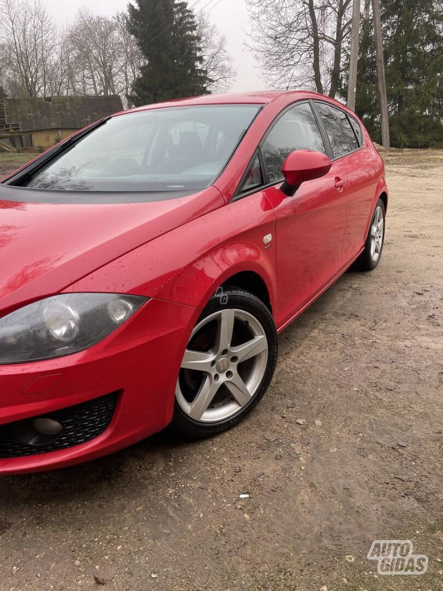 SEAT Leon 2011 Radviliškis, ar dzinēja tilpumu 1.80 L un nobraukumu 220 tūkst. km par 1750 €, foto 1 vietnē AUTOMOTO.COM.LV