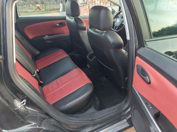SEAT Leon 2011 in Ukmerge, with an engine capacity of 1.60 L and mileage of 245 thousand km for 1780 €, photo 5 on AUTOMOTO.COM.LV