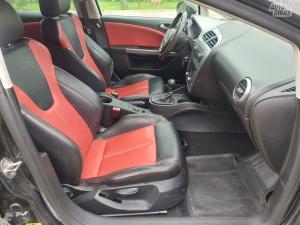SEAT Leon 2011 in Ukmerge, with an engine capacity of 1.60 L and mileage of 256 thousand km for 1750 €, photo 8 on AUTOMOTO.COM.LV