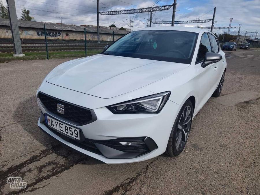 SEAT Leon 2021 in Siauliai, with an engine capacity of 1.50 L and mileage of 26 thousand km for 13000 €, photo 1 on AUTOMOTO.COM.LV