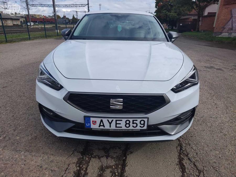 SEAT Leon 2021 in Siauliai, with an engine capacity of 1.50 L and mileage of 26 thousand km for 13000 €, photo 3 on AUTOMOTO.COM.LV