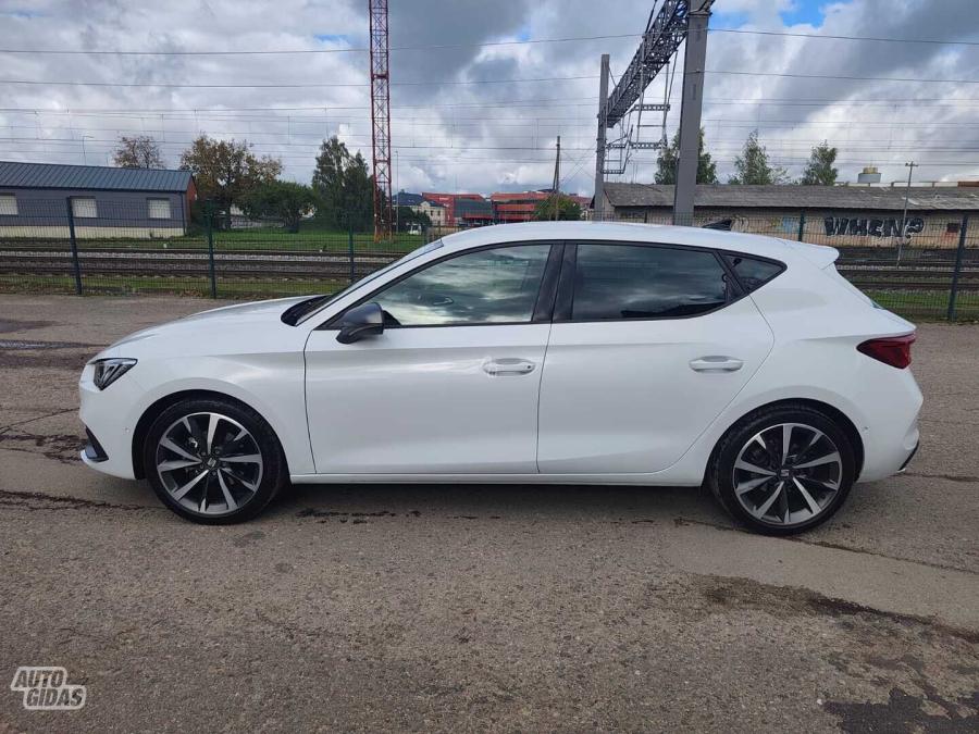 SEAT Leon 2021 in Siauliai, with an engine capacity of 1.50 L and mileage of 26 thousand km for 13000 €, photo 9 on AUTOMOTO.COM.LV