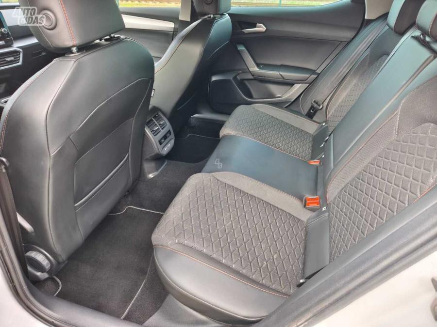 SEAT Leon 2021 in Siauliai, with an engine capacity of 1.50 L and mileage of 26 thousand km for 13000 €, photo 15 on AUTOMOTO.COM.LV