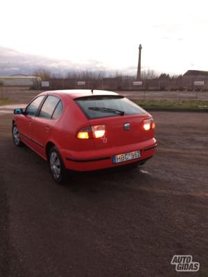 Red SEAT Leon 2000 in Vilnius, with an engine capacity of 1.90 L and mileage of 288 thousand km for 1100 €, photo 3 on AUTOMOTO.COM.LV