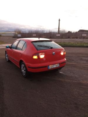Red SEAT Leon 2000 in Vilnius, with an engine capacity of 1.90 L and mileage of 258 thousand km for 1100 €, photo 3 on AUTOMOTO.COM.LV