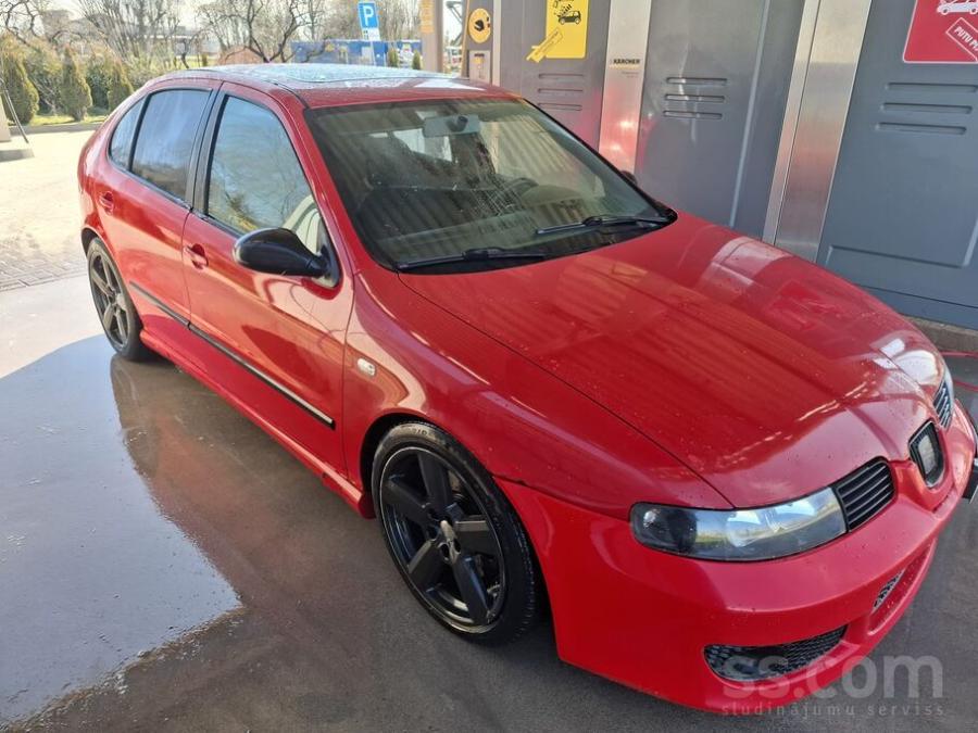 Sarkans SEAT Leon 2000 Saldus, ar dzinēja tilpumu 1.80 L un nobraukumu 0 tūkst. km par 1300 €, foto 3 vietnē AUTOMOTO.COM.LV