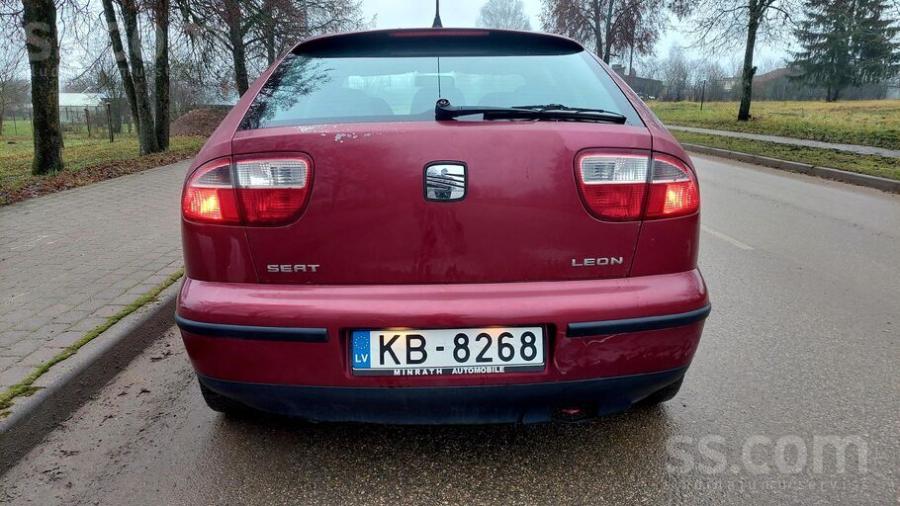 Red SEAT Leon 2002 in Riga, with an engine capacity of 1.40 L and mileage of 0 thousand km for 799 €, photo 5 on AUTOMOTO.COM.LV