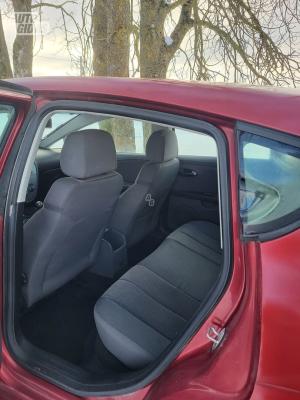 Red SEAT Leon 2005 in Gargzdai, with an engine capacity of 1.90 L and mileage of 288 thousand km for 1500 €, photo 6 on AUTOMOTO.COM.LV