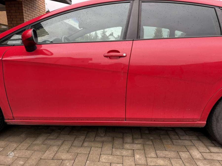 Sarkans SEAT Leon 2005 Kauņa, ar dzinēja tilpumu 1.90 L un nobraukumu 416 tūkst. km par 1250 €, foto 7 vietnē AUTOMOTO.COM.LV