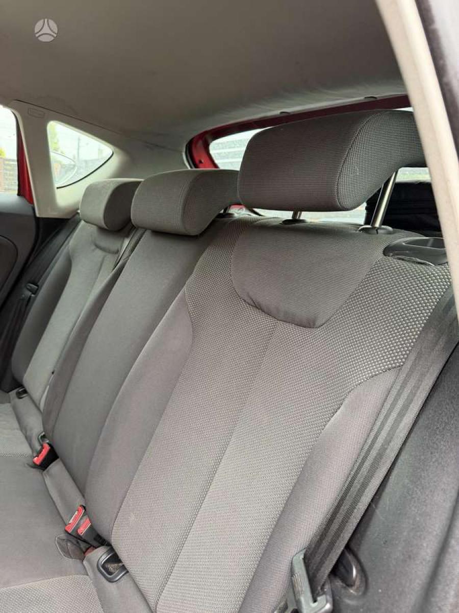 Sarkans SEAT Leon 2005 Kauņa, ar dzinēja tilpumu 1.90 L un nobraukumu 416 tūkst. km par 1250 €, foto 16 vietnē AUTOMOTO.COM.LV