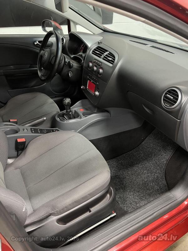 Sarkans SEAT Leon 2006 Tallina, ar dzinēja tilpumu 1.60 L un nobraukumu 197 tūkst. km par 2495 €, foto 11 vietnē AUTOMOTO.COM.LV