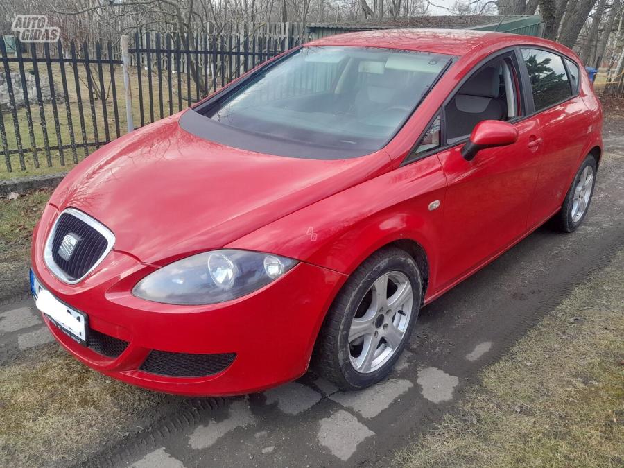 Red SEAT Leon 2006 in Marijampole, with an engine capacity of 1.90 L and mileage of 338 thousand km for 1150 €, photo 1 on AUTOMOTO.COM.LV