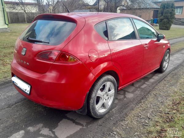 Sarkans SEAT Leon 2006 Marijampole, ar dzinēja tilpumu 1.90 L un nobraukumu 338 tūkst. km par 1150 €, foto 5 vietnē AUTOMOTO.COM.LV