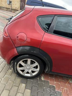Sarkans SEAT Leon 2006 Rīga, ar dzinēja tilpumu 1.90 L un nobraukumu 447 tūkst. km par 500 €, foto 5 vietnē AUTOMOTO.COM.LV