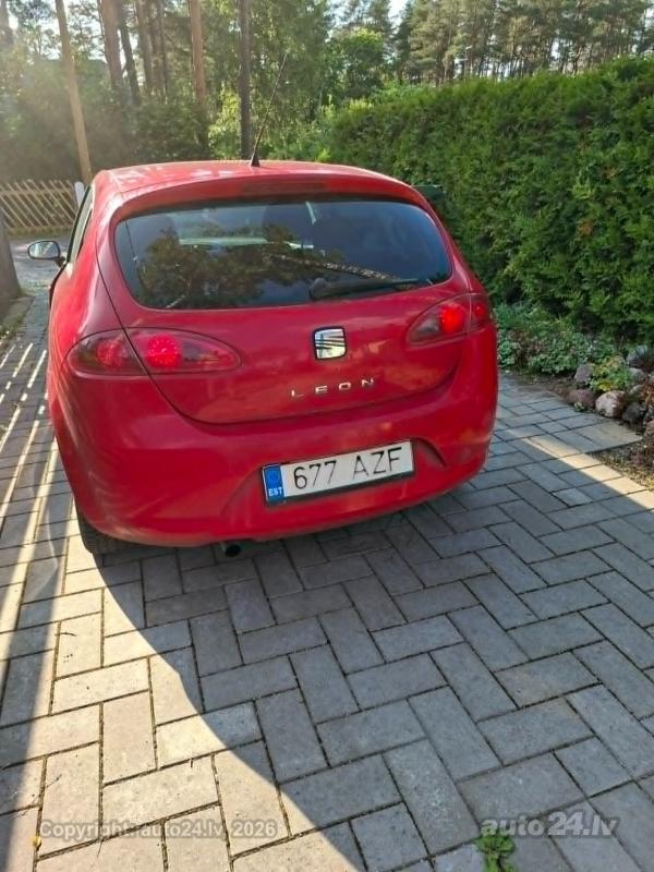 Red SEAT Leon 2006 in Tallinn, with an engine capacity of 1.60 L and mileage of 250 thousand km for 700 €, photo 2 on AUTOMOTO.COM.LV