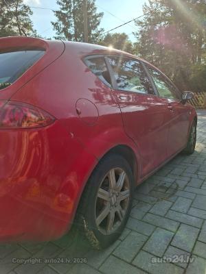 Sarkans SEAT Leon 2006 Tallina, ar dzinēja tilpumu 1.60 L un nobraukumu 250 tūkst. km par 700 €, foto 4 vietnē AUTOMOTO.COM.LV