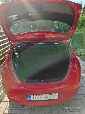 Sarkans SEAT Leon 2006 Tallina, ar dzinēja tilpumu 1.60 L un nobraukumu 250 tūkst. km par 700 €, foto 6 vietnē AUTOMOTO.COM.LV