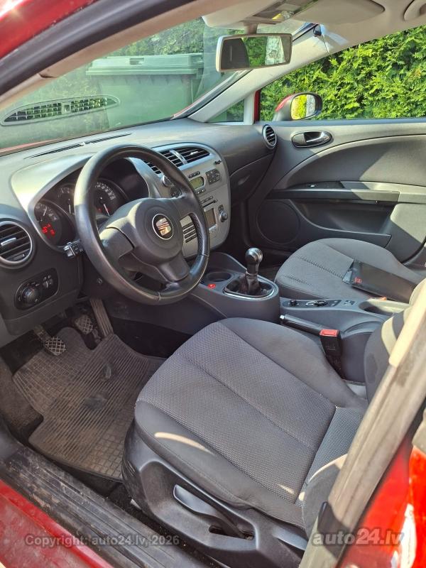 Red SEAT Leon 2006 in Tallinn, with an engine capacity of 1.60 L and mileage of 250 thousand km for 700 €, photo 7 on AUTOMOTO.COM.LV