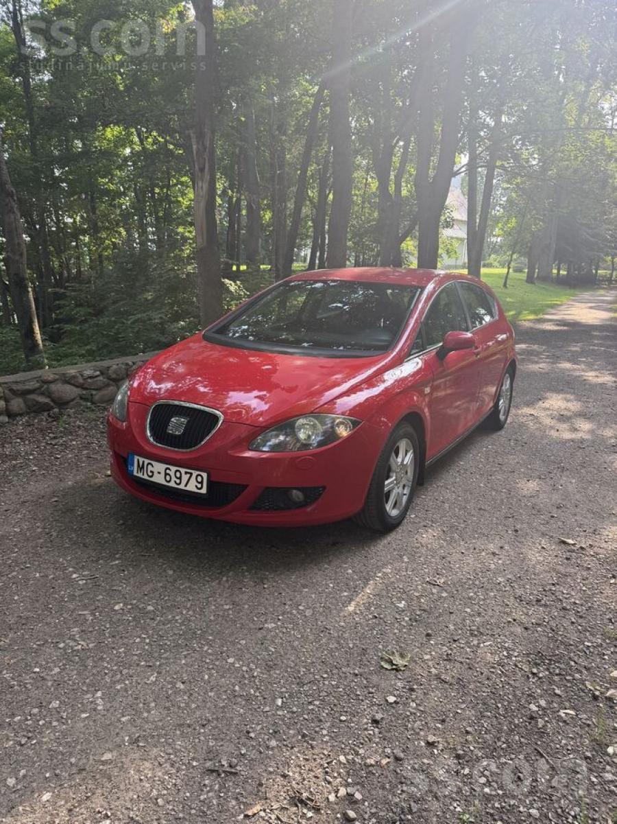 Sarkans SEAT Leon 2006 Ogre, ar dzinēja tilpumu 2.00 L un nobraukumu 220 tūkst. km par 1550 €, foto 3 vietnē AUTOMOTO.COM.LV