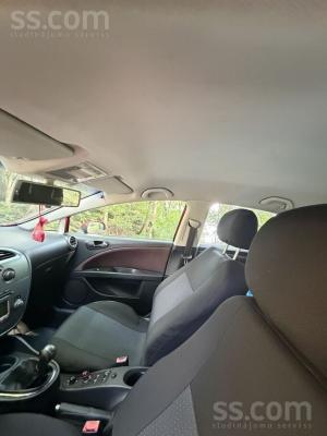 Sarkans SEAT Leon 2006 Ogre, ar dzinēja tilpumu 2.00 L un nobraukumu 220 tūkst. km par 1550 €, foto 15 vietnē AUTOMOTO.COM.LV
