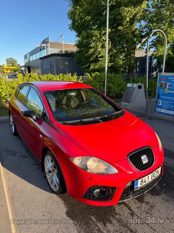 Red SEAT Leon 2008 in Tallinn, with an engine capacity of 2.00 L and mileage of 0 thousand km for 3299 €, photo 1 on AUTOMOTO.COM.LV