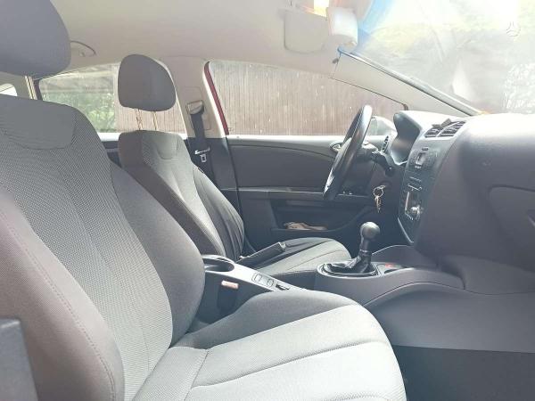 Sarkans SEAT Leon 2008 Viļņa, ar dzinēja tilpumu 1.60 L un nobraukumu 332 tūkst. km par 650 €, foto 9 vietnē AUTOMOTO.COM.LV