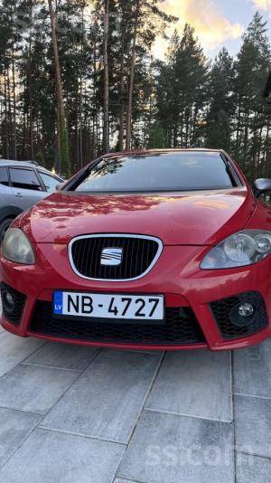 Sarkans SEAT Leon 2008 Daugavpils, ar dzinēja tilpumu 2.00 L un nobraukumu 289 tūkst. km par 2400 €, foto  vietnē AUTOMOTO.COM.LV