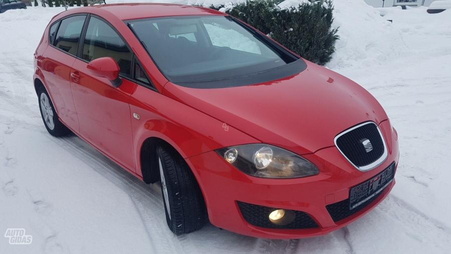 Sarkans SEAT Leon 2010 Utena, ar dzinēja tilpumu 1.60 L un nobraukumu 175 tūkst. km par 3100 €, foto 1 vietnē AUTOMOTO.COM.LV