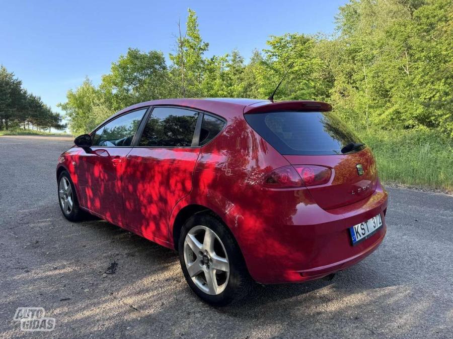 Sarkans SEAT Leon 2010 Kauņa, ar dzinēja tilpumu 1.60 L un nobraukumu 258 tūkst. km par 2200 €, foto 8 vietnē AUTOMOTO.COM.LV