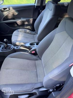 Sarkans SEAT Leon 2010 Kauņa, ar dzinēja tilpumu 1.60 L un nobraukumu 258 tūkst. km par 2200 €, foto 17 vietnē AUTOMOTO.COM.LV