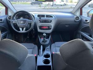Red SEAT Leon 2010 in Vilnius, with an engine capacity of 1.90 L and mileage of 187 thousand km for 2400 €, photo 12 on AUTOMOTO.COM.LV