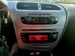 Red SEAT Leon 2010 in Vilnius, with an engine capacity of 1.60 L and mileage of 257 thousand km for 1800 €, photo 14 on AUTOMOTO.COM.LV