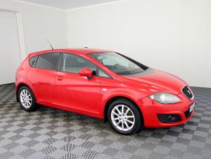 Red SEAT Leon 2011 in Tallinn, with an engine capacity of 1.60 L and mileage of 189 thousand km for 2299 €, photo  on AUTOMOTO.COM.LV