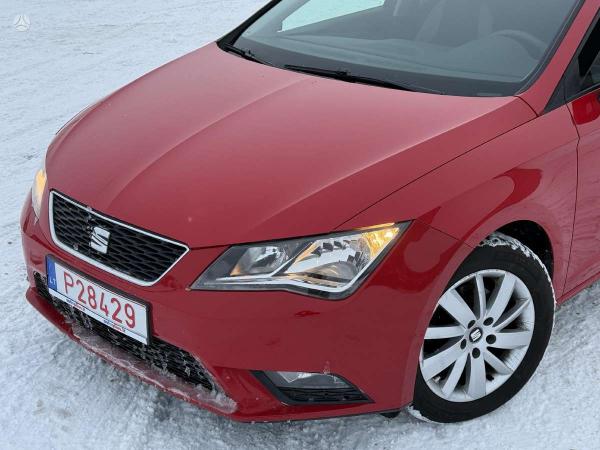 Red SEAT Leon 2013 in Raseiniai, with an engine capacity of 1.60 L and mileage of 287 thousand km for 4999 €, photo 5 on AUTOMOTO.COM.LV