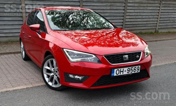 Red SEAT Leon 2013 in Jelgava, with an engine capacity of 1.80 L and mileage of 259 thousand km for 8500 €, photo 1 on AUTOMOTO.COM.LV