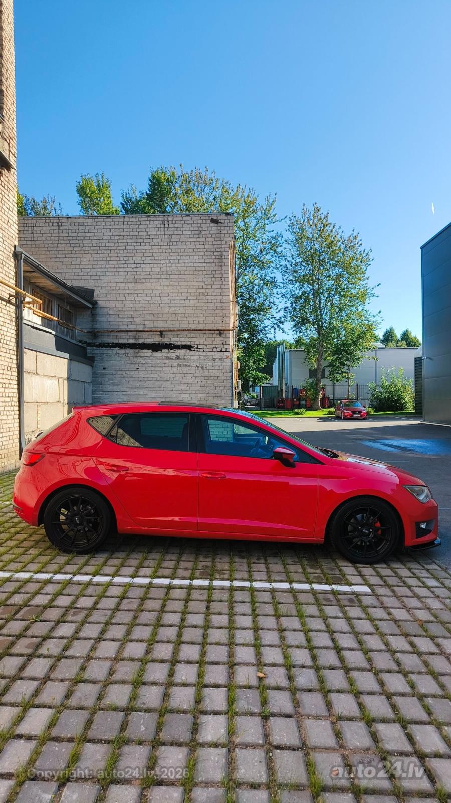 Sarkans SEAT Leon 2013 Tallina, ar dzinēja tilpumu 1.40 L un nobraukumu 204 tūkst. km par 9000 €, foto 3 vietnē AUTOMOTO.COM.LV
