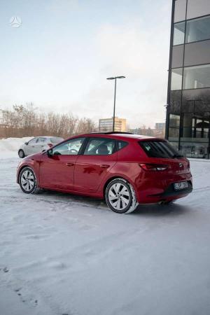 Sarkans SEAT Leon 2014 Viļņa, ar dzinēja tilpumu 1.97 L un nobraukumu 263 tūkst. km par 7900 €, foto 4 vietnē AUTOMOTO.COM.LV
