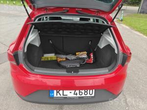 Red SEAT Leon 2016 in Riga, with an engine capacity of 1.80 L and mileage of 99 thousand km for 11500 €, photo 11 on AUTOMOTO.COM.LV