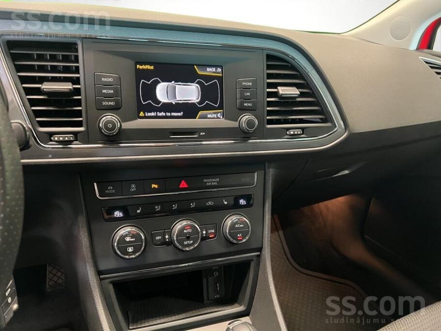 Красный Сеат Леон 2016 в Рига, объемом двигателя 1.80 л и пробегом 100 тыс. км за 11890 €, фото 16 на AUTOMOTO.COM.LV