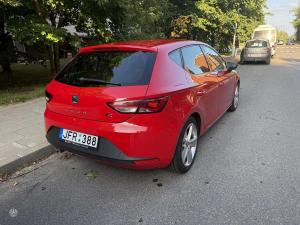 Red SEAT Leon 2016 in Vilnius, with an engine capacity of 1.40 L and mileage of 133 thousand km for 7800 €, photo 7 on AUTOMOTO.COM.LV
